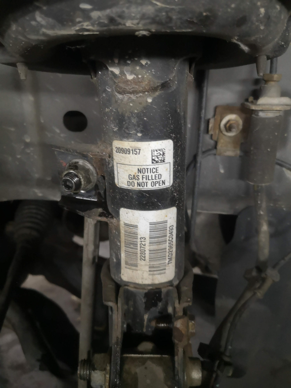 20909157 Амортизатор GM | Запчасти на DRIVE2