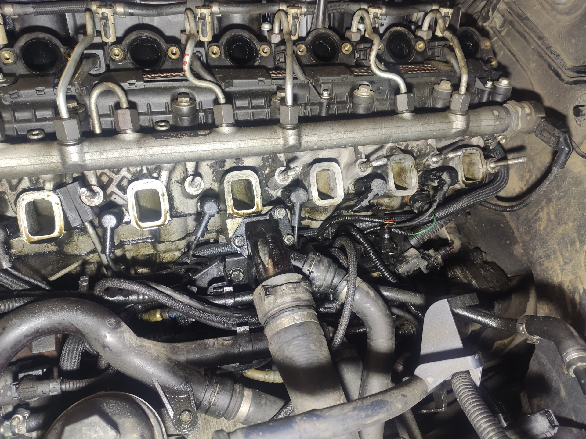 ТО + замена впуска — BMW X5 (E70), 3 л, 2007 года | своими руками | DRIVE2