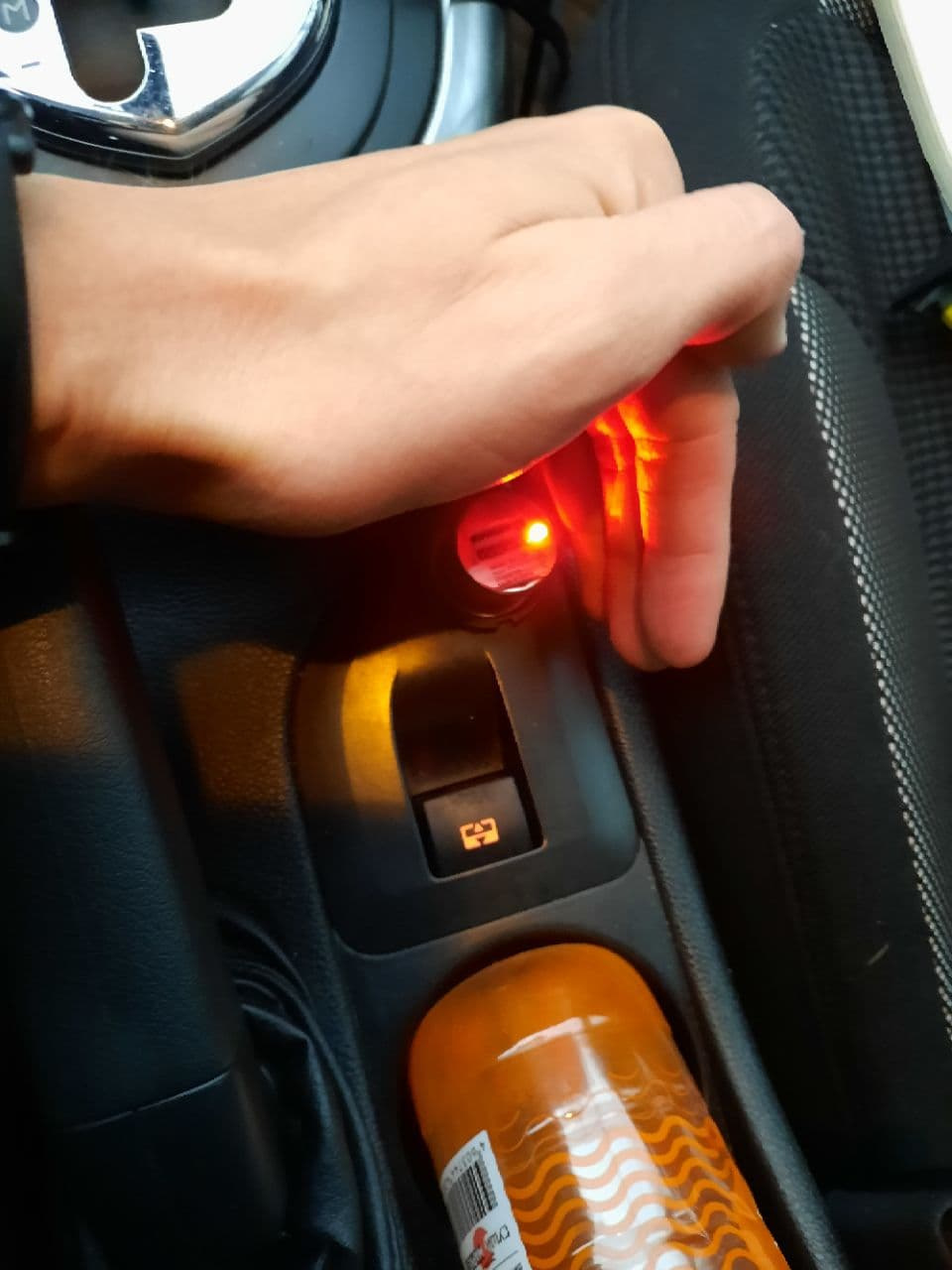 Разобрался как менять салонные предохранители — Peugeot 308 (1G), 1,6 л ...