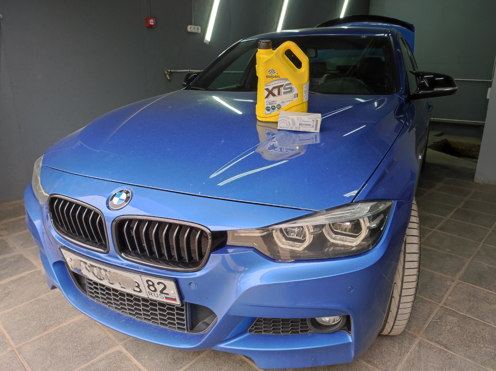 Замена масла + ОЕМ холодный впуск 🥱 — BMW 3 series (F30), 2 л, 2017 ...