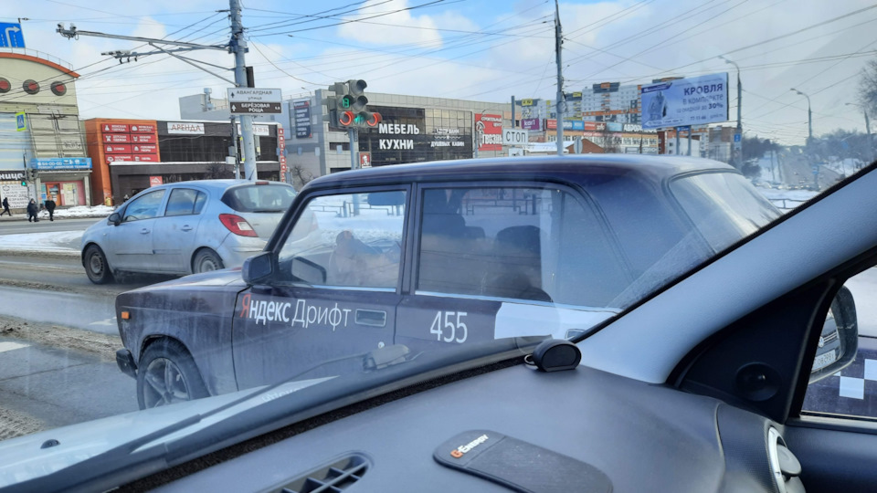 Яндекс дрифт😁 — Lada Ларгус, 1,6 л, 2020 года | фотография | DRIVE2
