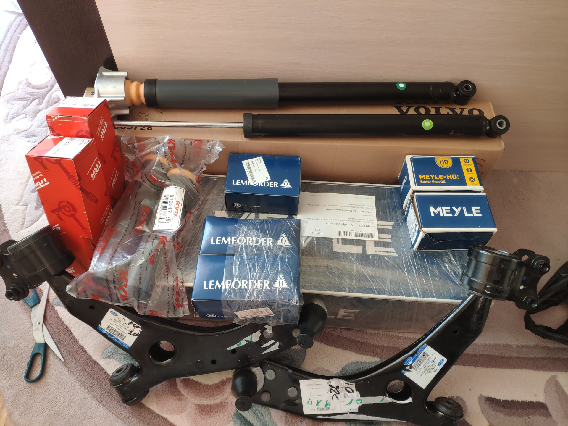 Полная замена всей подвески — Volvo C30, 2,4 л, 2007 года | визит на ...