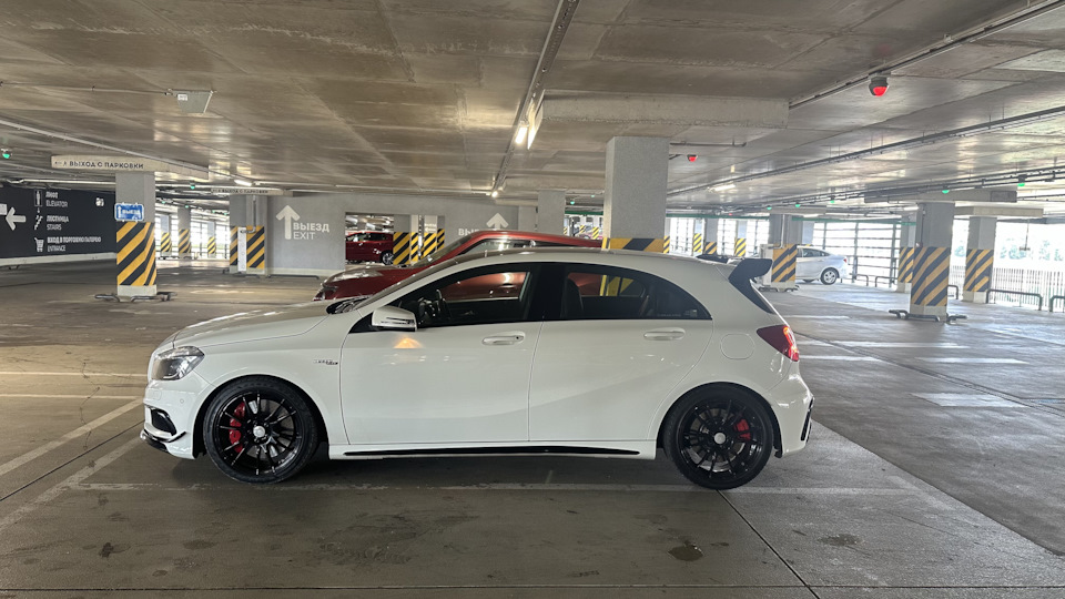 Замена топливного шланга — Mercedes-Benz A 45 AMG (W176), 2 л, 2014 ...