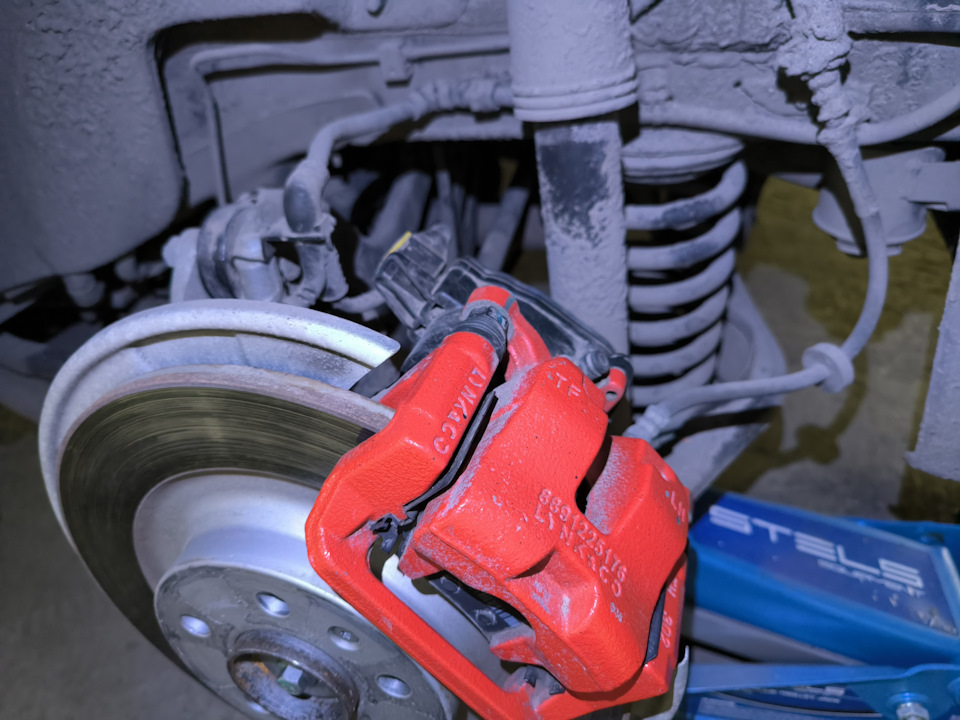 Tugella — задние тормозные диски и колодки Monaer — Geely Tugella, 2 л ...