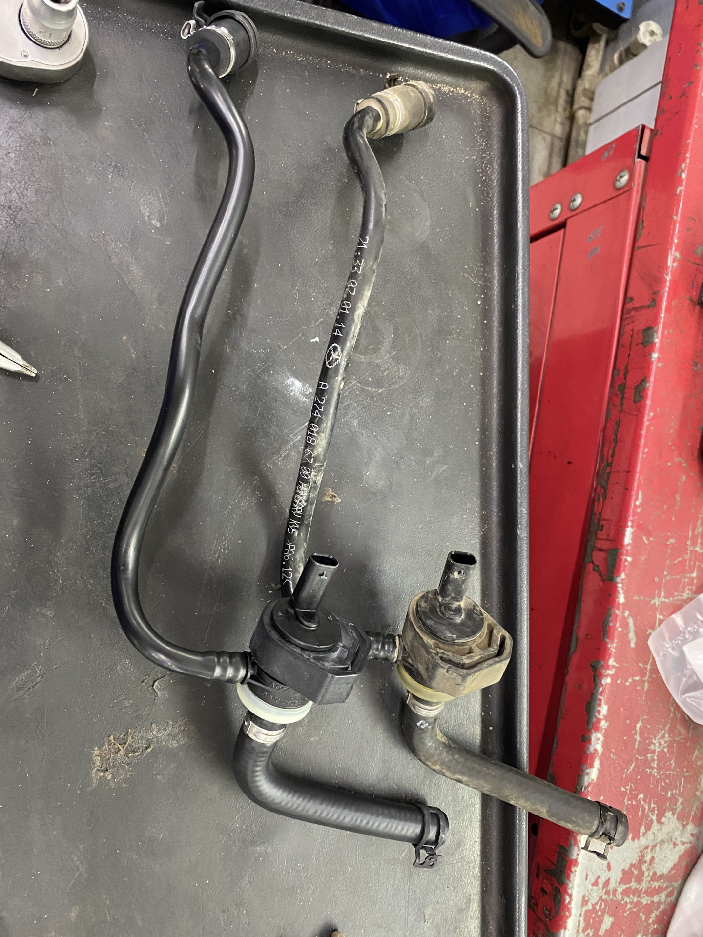 КВКГ P052E71(клапан частичной нагрузки) — Mercedes-Benz C-Class (W205 ...