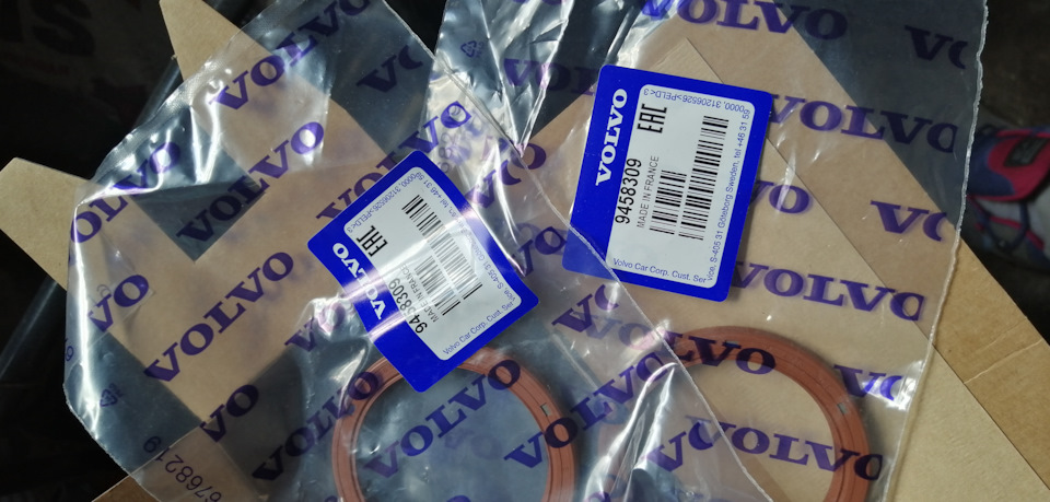 9458309 Передний сальник впускного распредвала VOLVO XC90 Volvo ...
