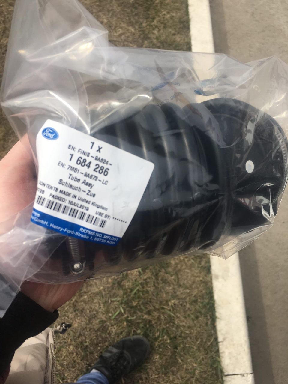 1684286 Шланг (гофра) корпуса воздушного фильтра / C-Max, Focus-II 1,8/ ...