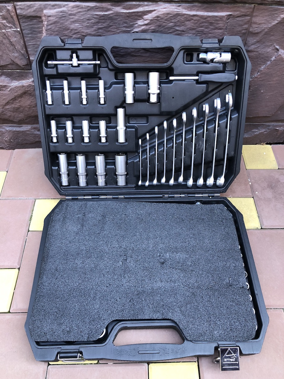 Один из лучших подарков! Набор инструментов ARNEZI R0900130. — Lexus CT 200h, 1,8 л, 2011 года ...