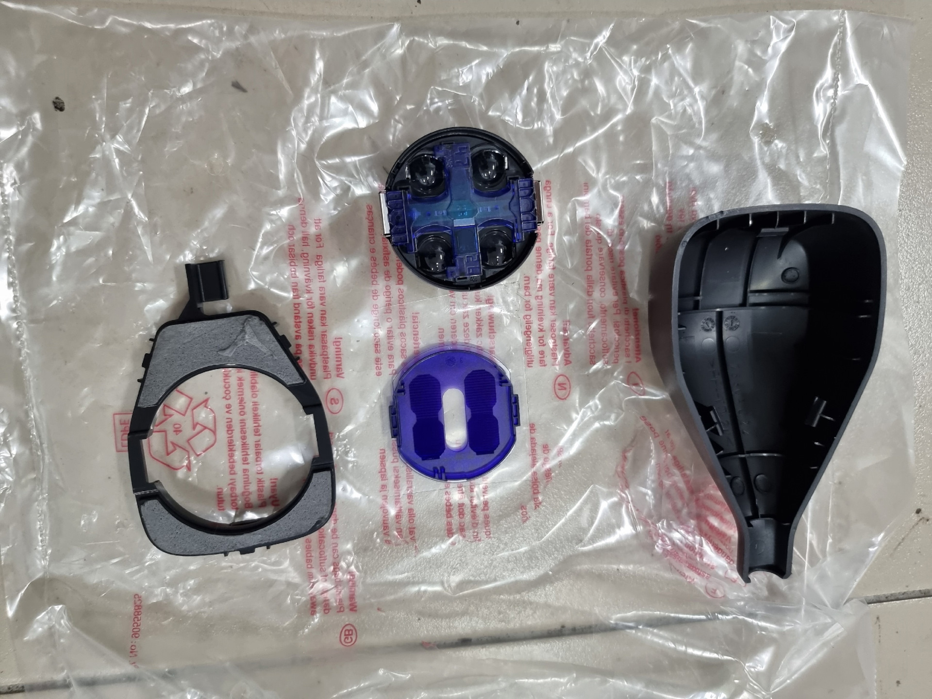 Датчик дождя и света. — Mitsubishi Lancer X, 2 л, 2007 года ...