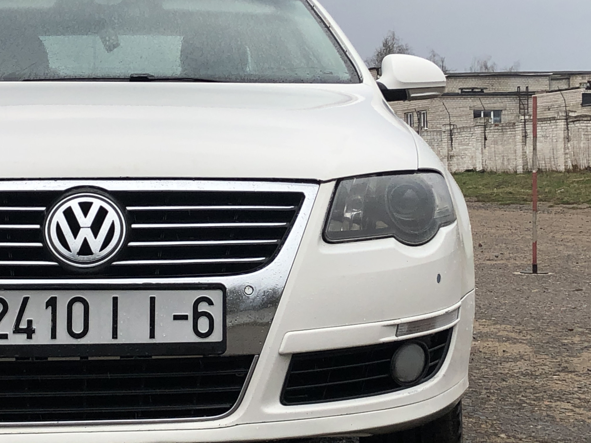 Фары (линзы, маски) ч3. — Volkswagen Passat B6, 1,9 л, 2007 года ...