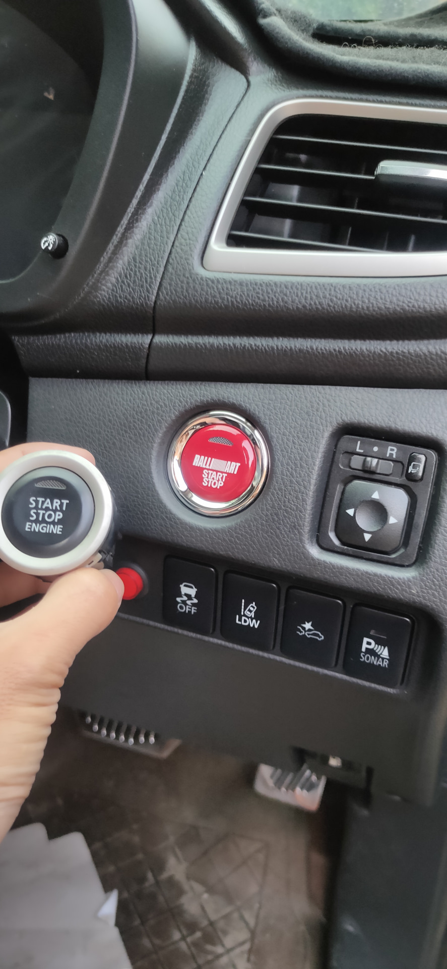 New switch start engine — Mitsubishi Pajero Sport (3G), 2,4 л, 2016 ...