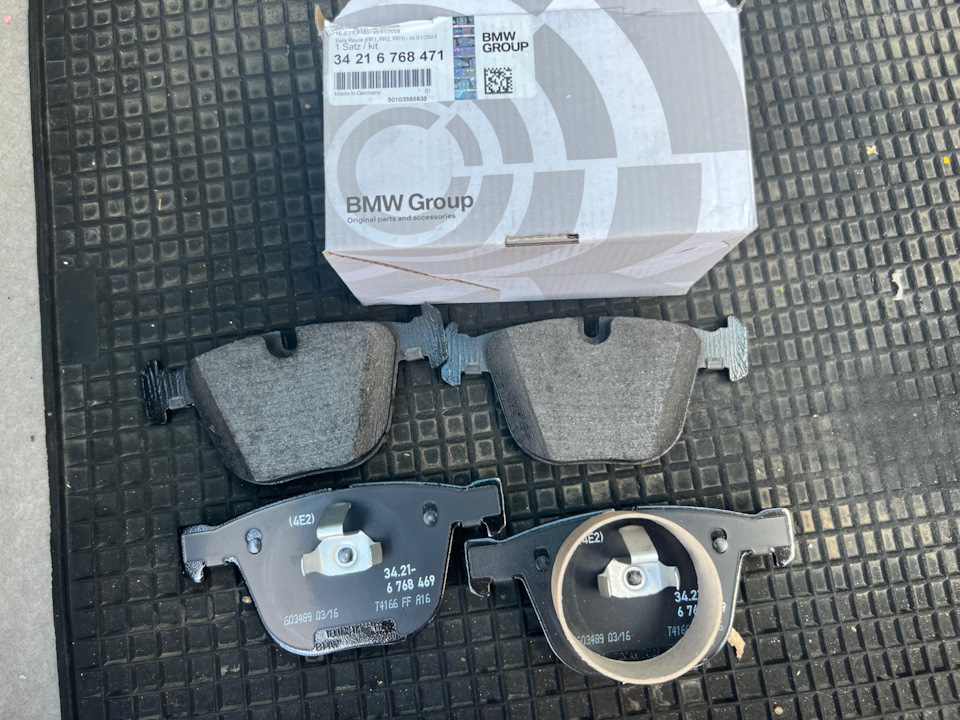 Замена тормозных дисков в круг — BMW X5 (F15), 3 л, 2015 года ...