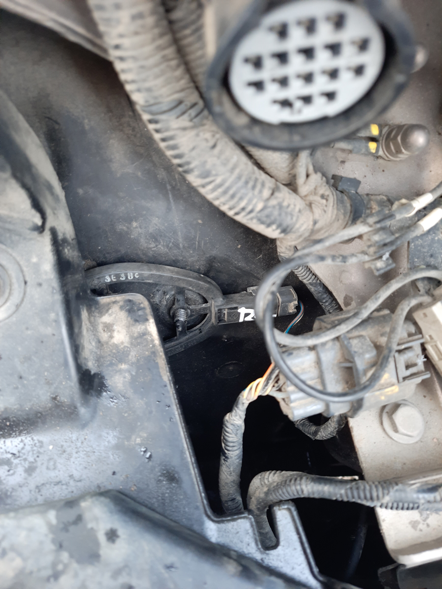 TPMS и странность сервисов — Land Rover Discovery IV, 3 л, 2015 года ...