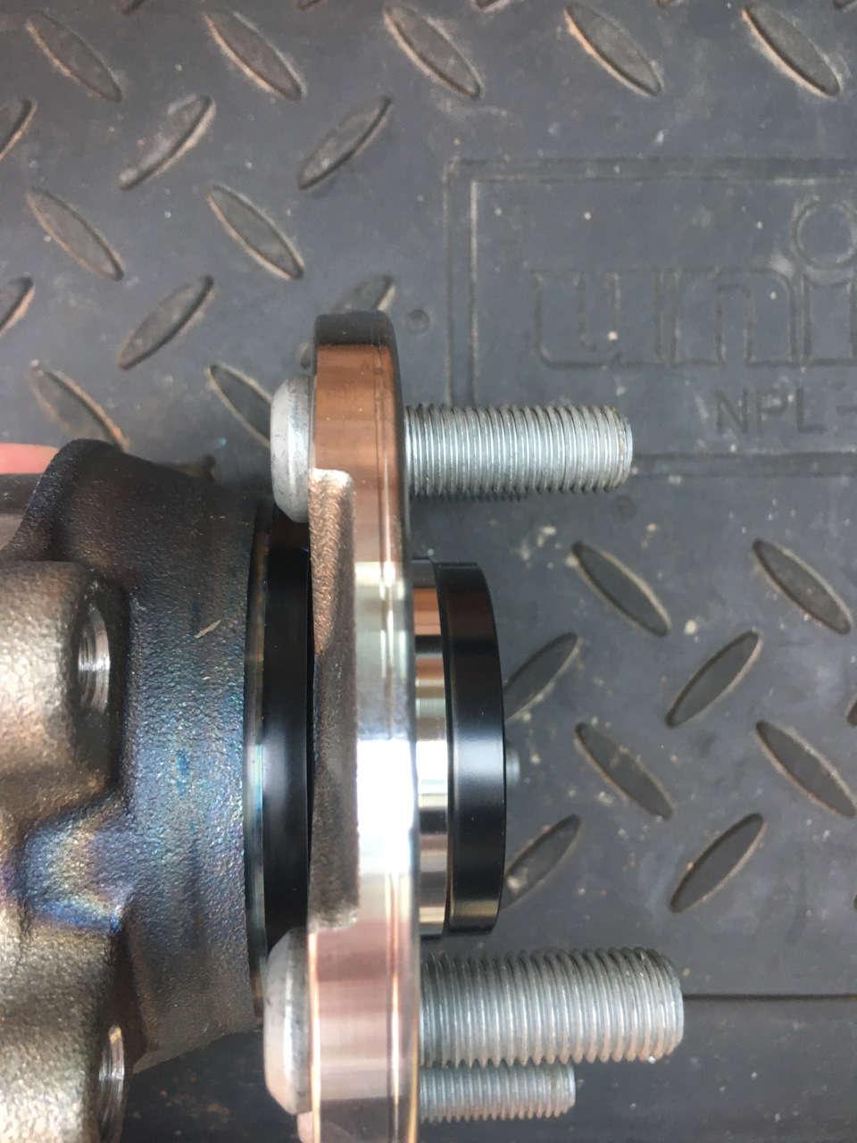 Задняя подвеска, подшипник пром. вала, ступица, рулевой наконечник ...