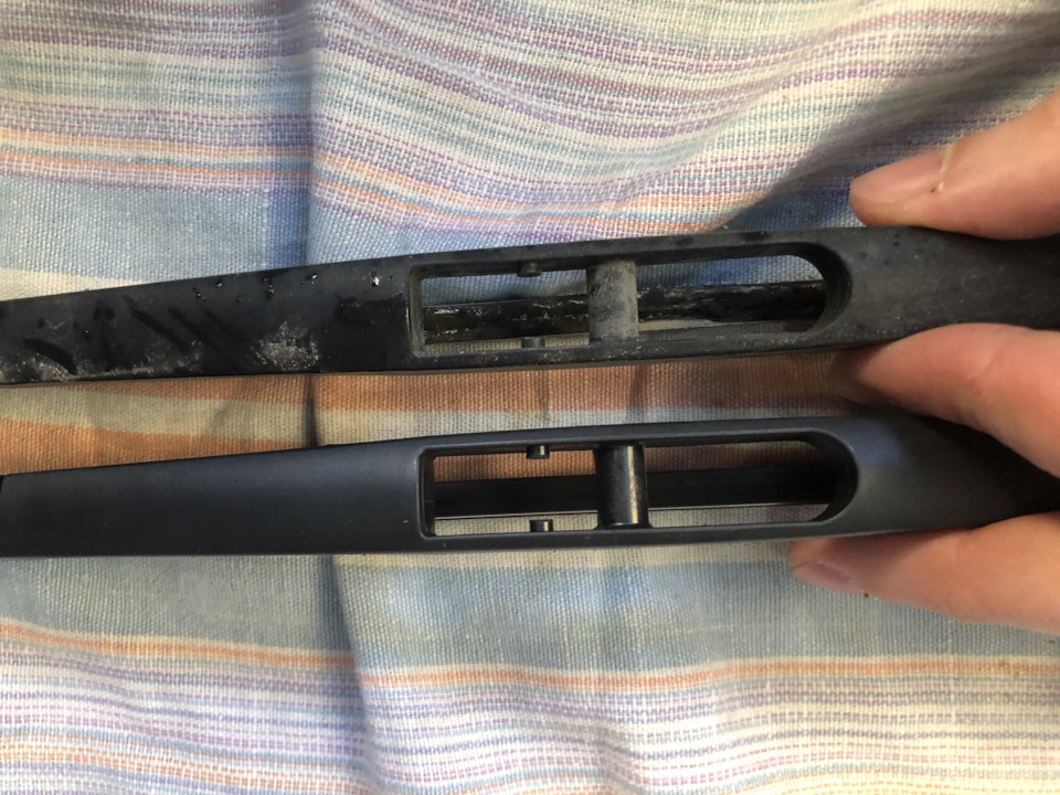 Задний дворник — Mitsubishi Outlander XL, 2 л, 2011 года | запчасти ...