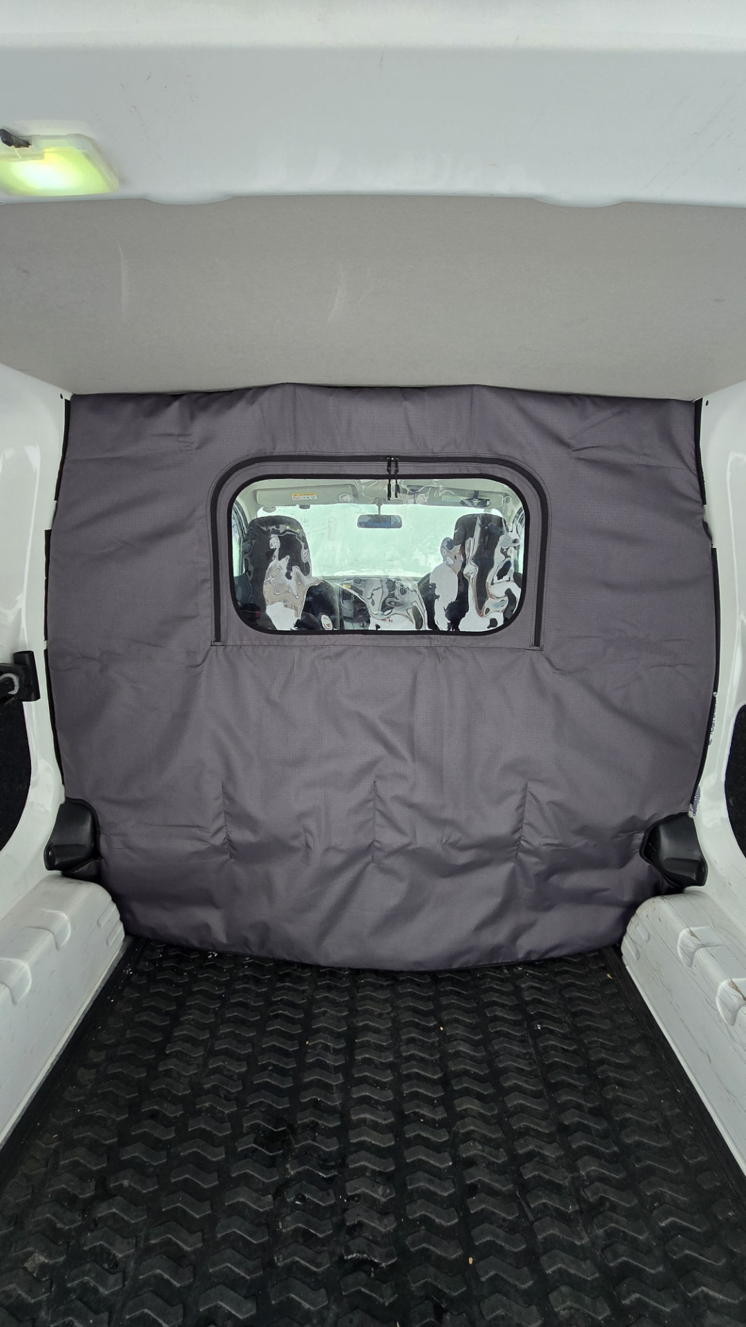 Шторка — Nissan NV200, 1,6 л, 2018 года | тюнинг | DRIVE2