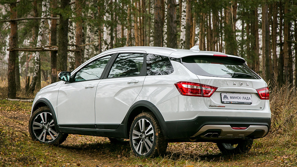 Lada Vesta SW Cross 1.8 бензиновый 2019 | на DRIVE2