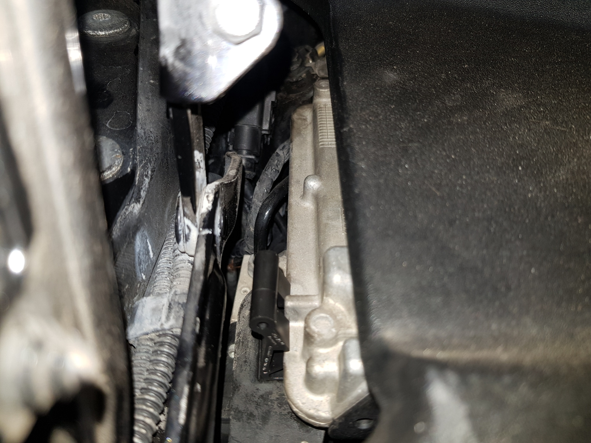 Touareg GP 3.6fsi крепление мозга — Volkswagen Touareg (1G), 3,6 л, 2008 года | поломка | DRIVE2