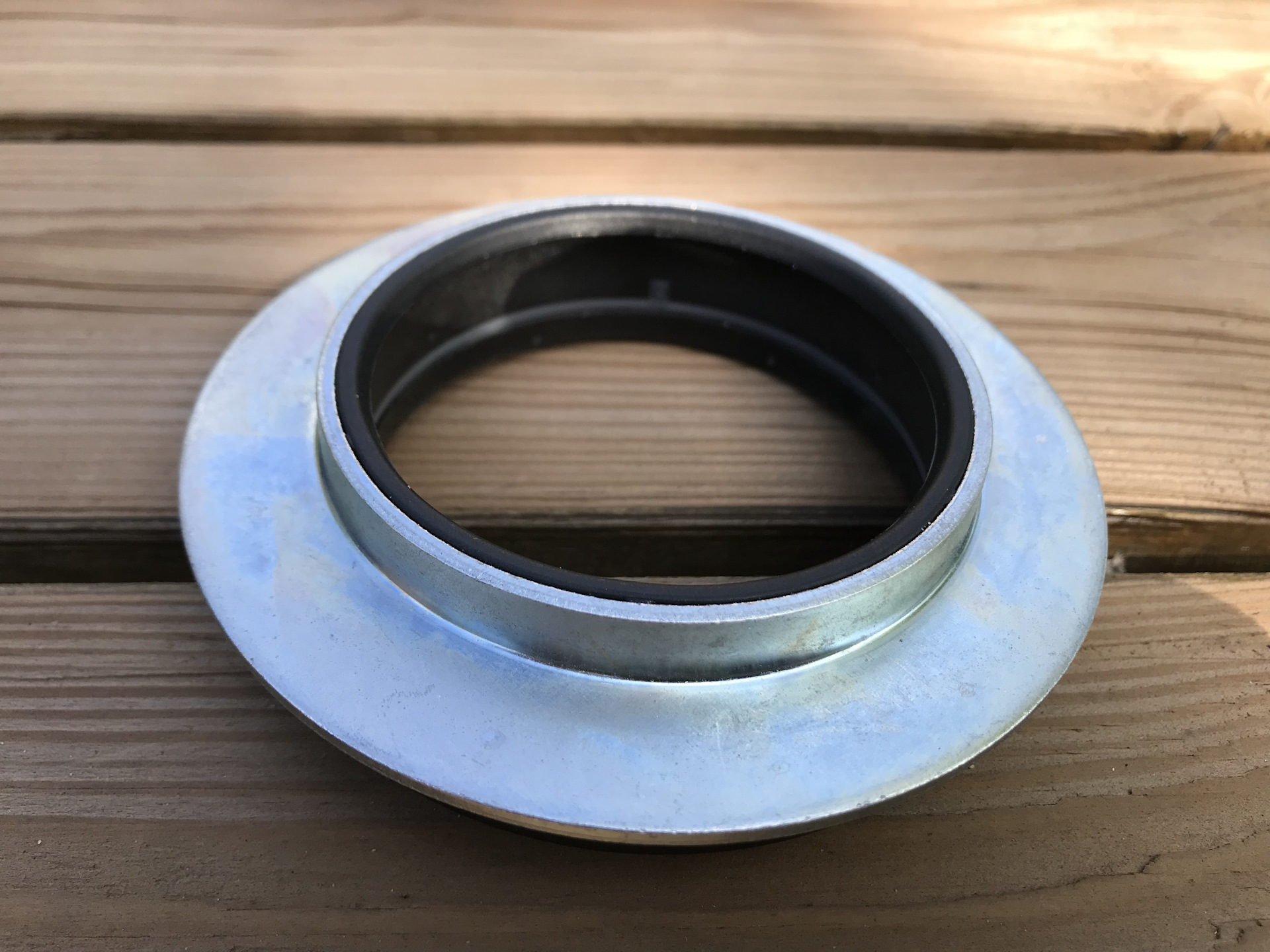 Замена аммортизаторов, опор аммортизаторов с подшипниками, и стоек ...