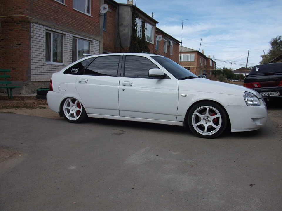 Переобувка в лето — Lada Приора хэтчбек, 1,6 л, 2011 года | колёсные ...