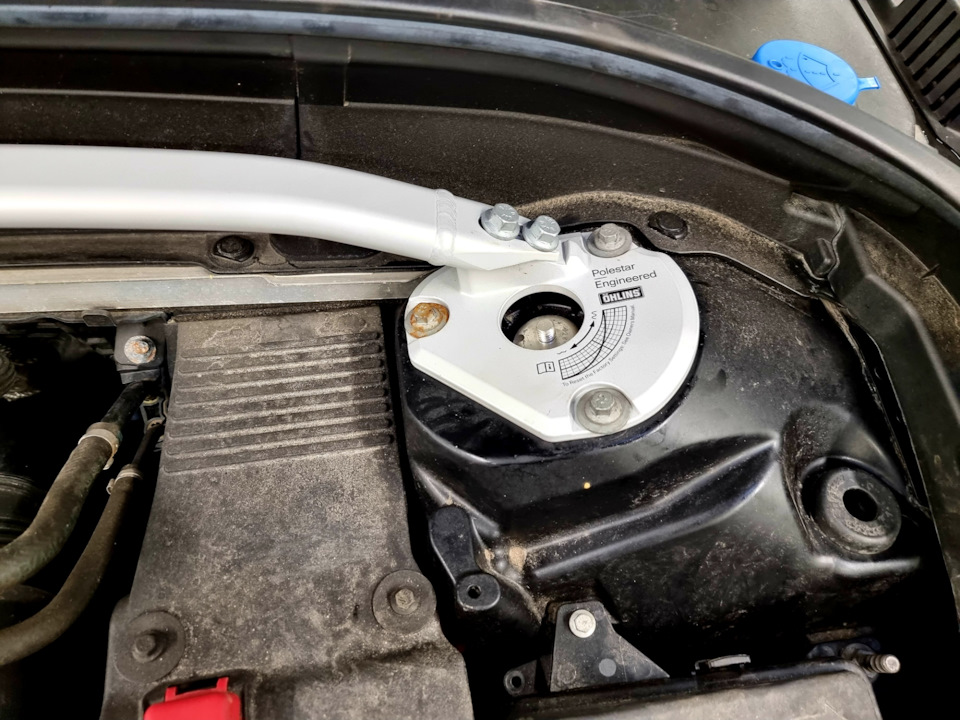 18.Polestar палка под капот — Volvo XC60 (2G), 2 л, 2018 года ...