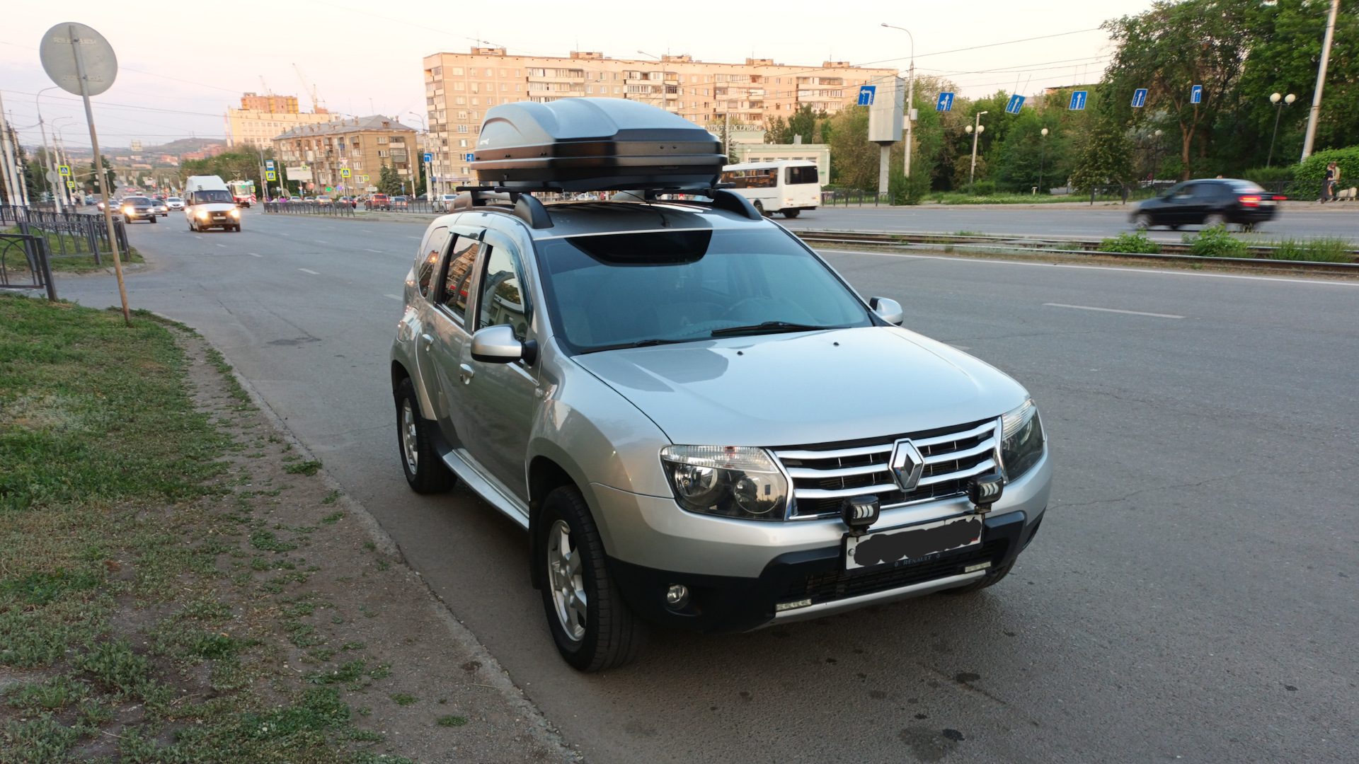 Renault Duster (1G) 2.0 бензиновый 2013 | Light Expedition на DRIVE2