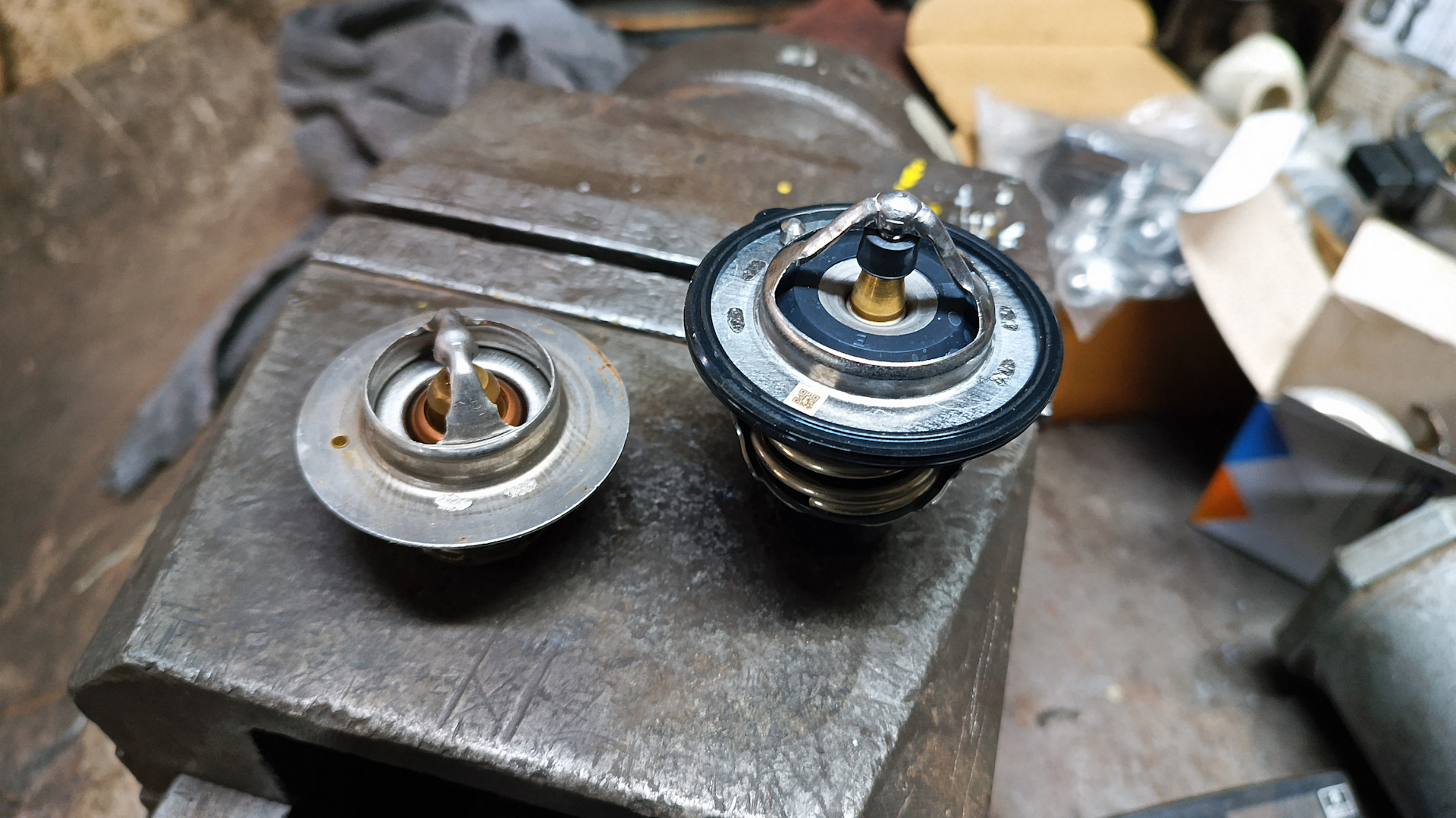 Термостат Mazda на Ford Scorpio 2.0 DOHC. P502-15-171 — Ford Scorpio I ...