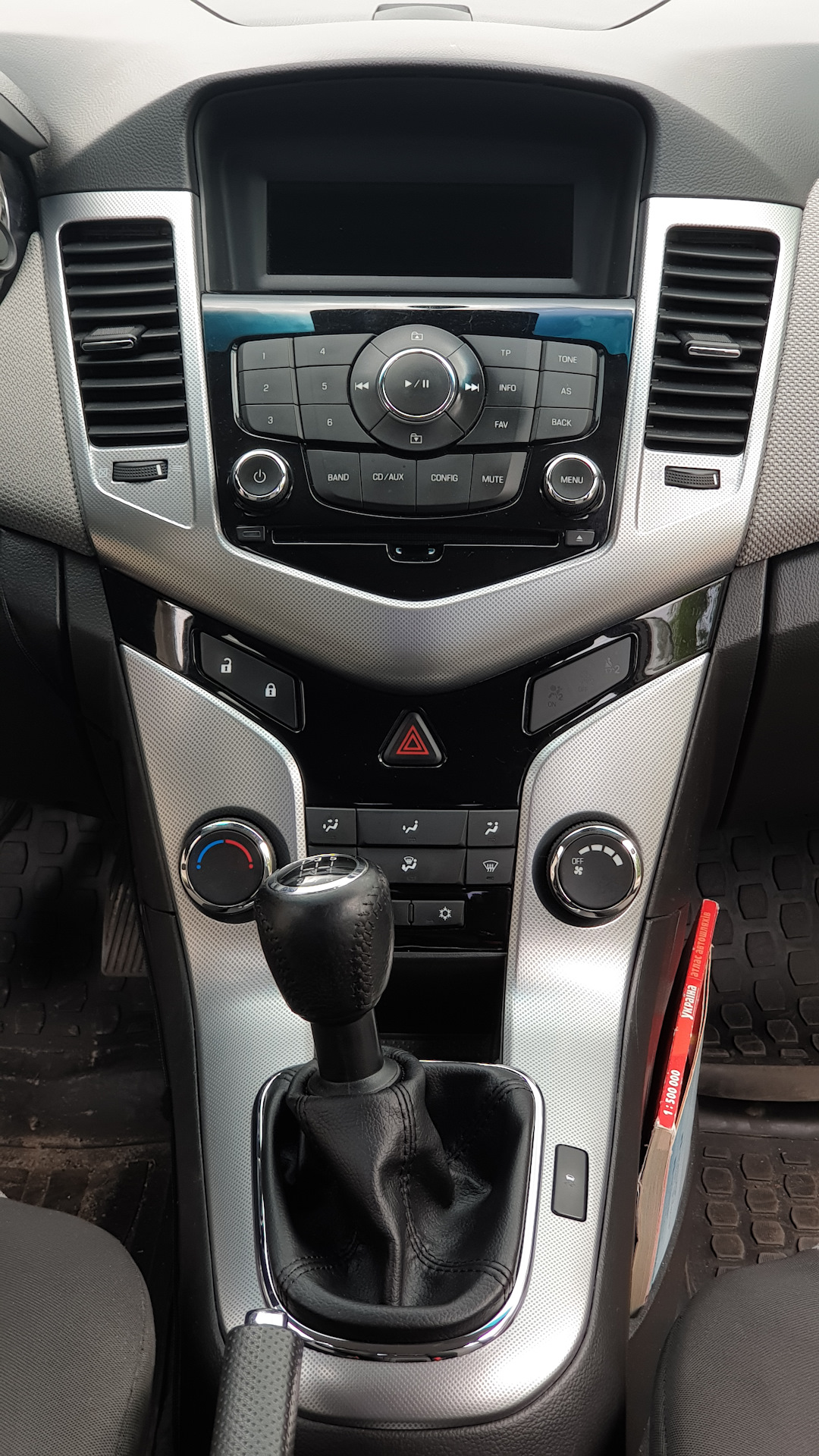 Накладки на центральную панель с текстурной поверхностью — Chevrolet ...