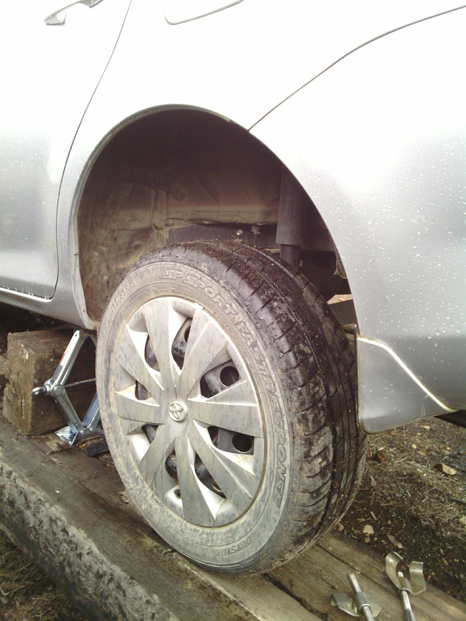 Задние проставки — Toyota E160, 1,5 л, 2014 года | своими руками | DRIVE2