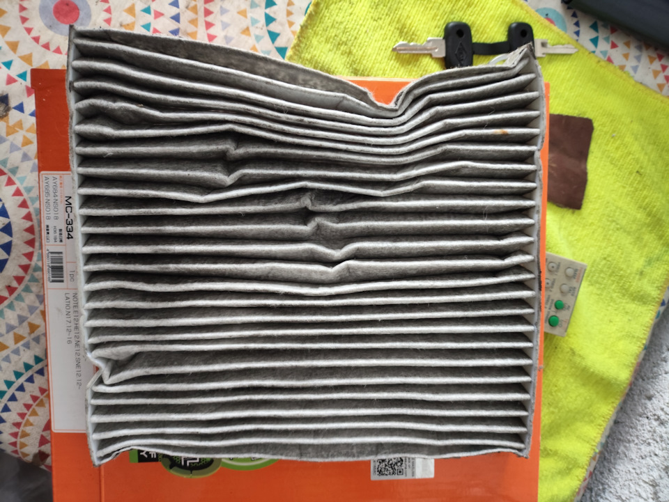 Замена фильтров. — Nissan Note e-Power, 1,2 л, 2019 года | своими ...