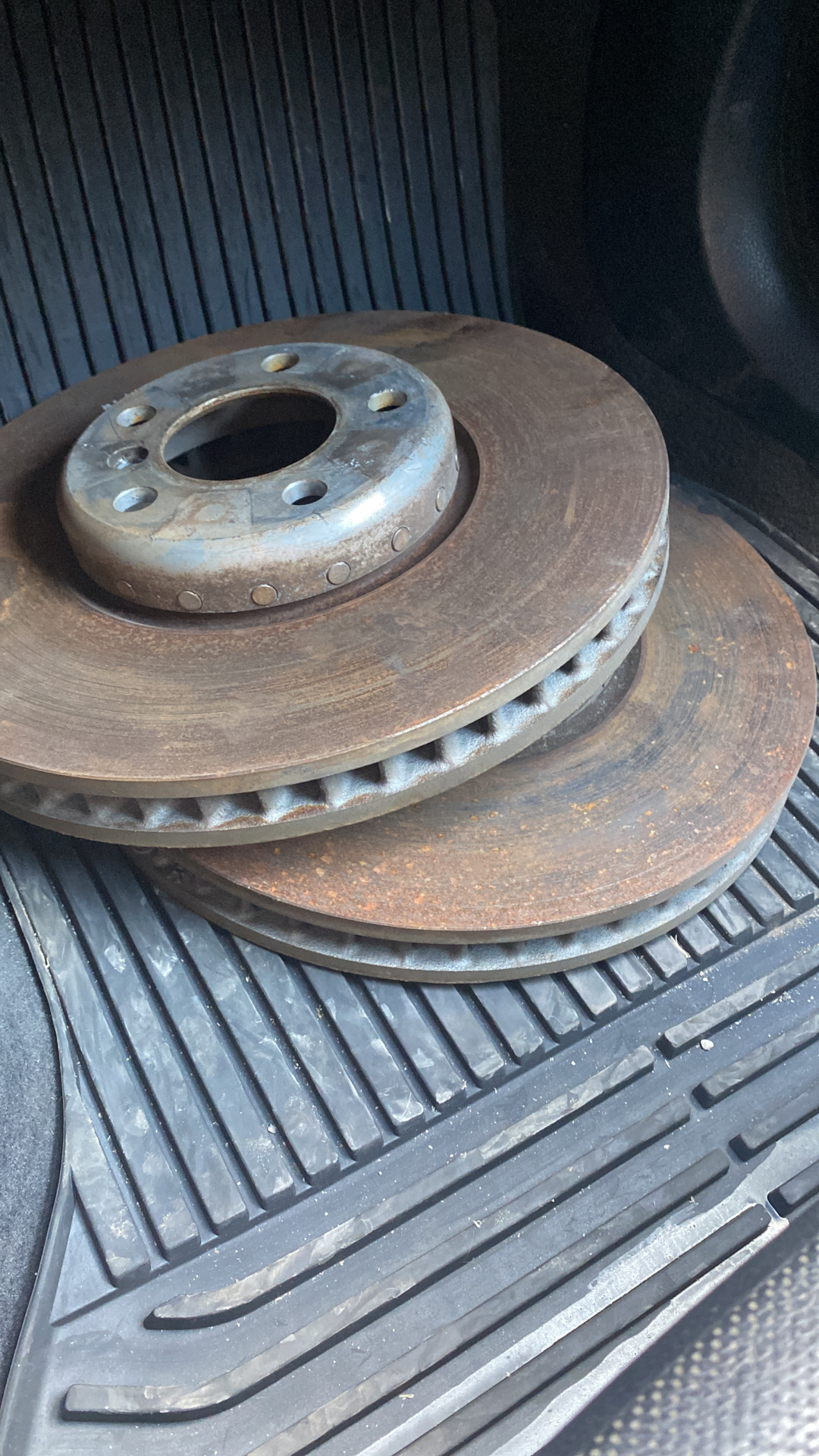 Тормоза 348 от от 550 — BMW 5 series (F10), 3 л, 2014 года | тюнинг ...