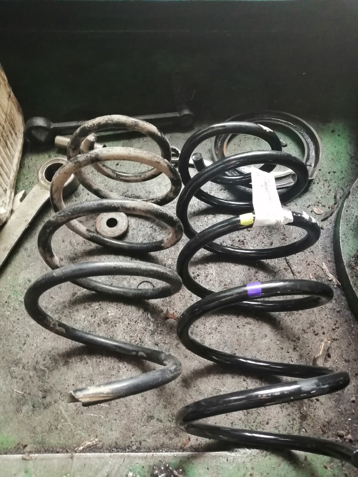 Поломка передней пружины — Chevrolet Lacetti Sedan, 1,4 л, 2011 года ...