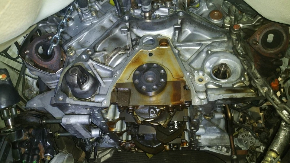 Уровень масла и сальник коленвала — Honda Legend (KA9), 3,5 л, 2001 ...