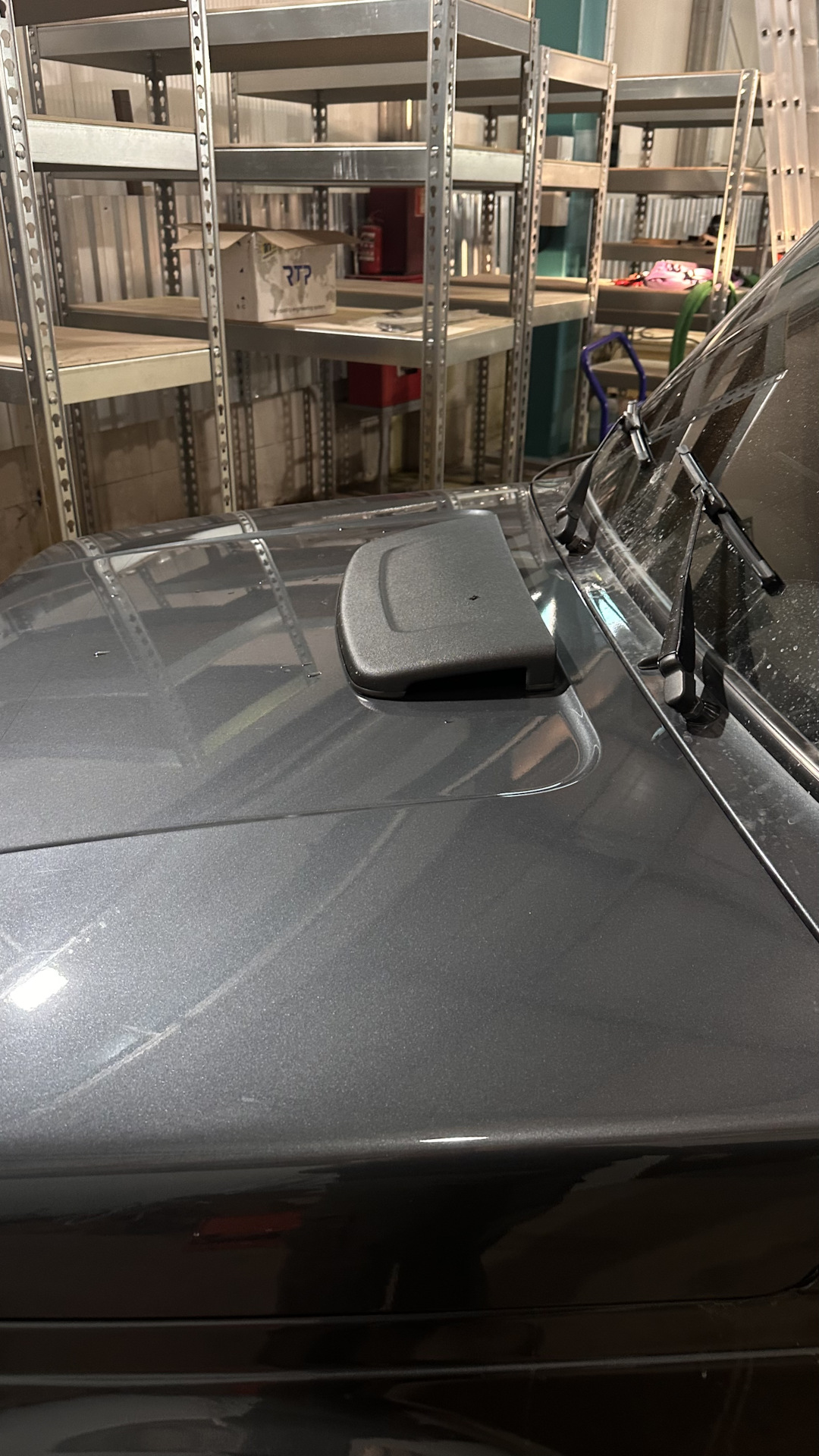 Бокс на крышу — Lada 4x4 3D, 1,7 л, 2025 года | аксессуары | DRIVE2