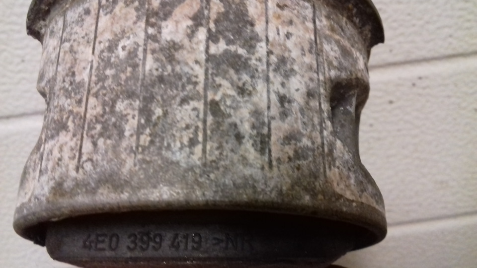 4E0399419 Сайлентблок VAG | Запчасти на DRIVE2