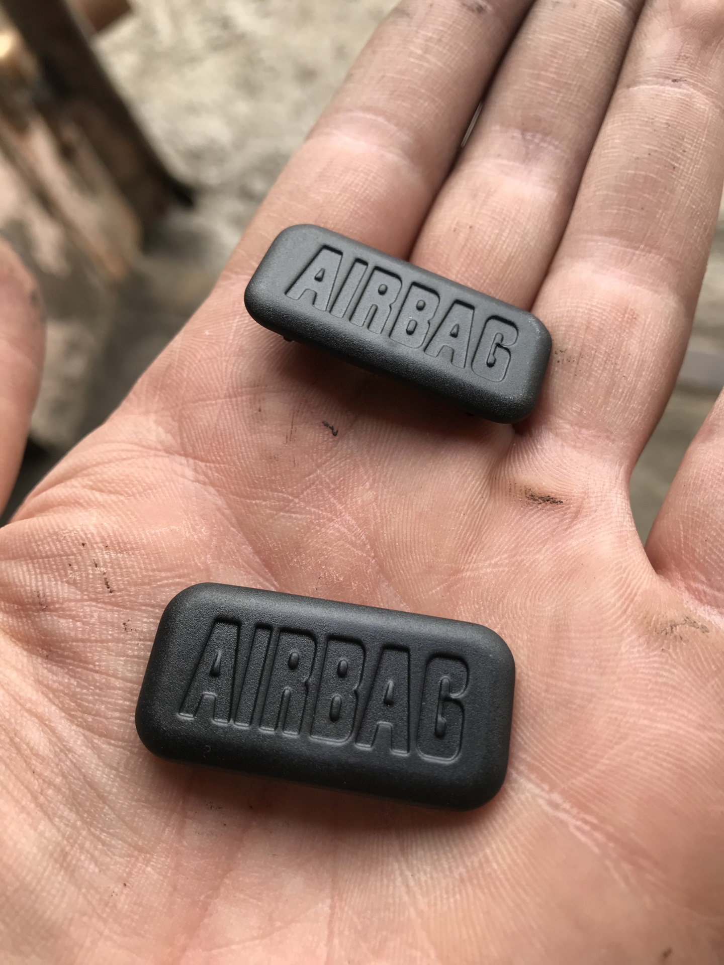 Дела салонные №2: Крепление ковриков, втулка бензобака, заглушки AIRBAG ...