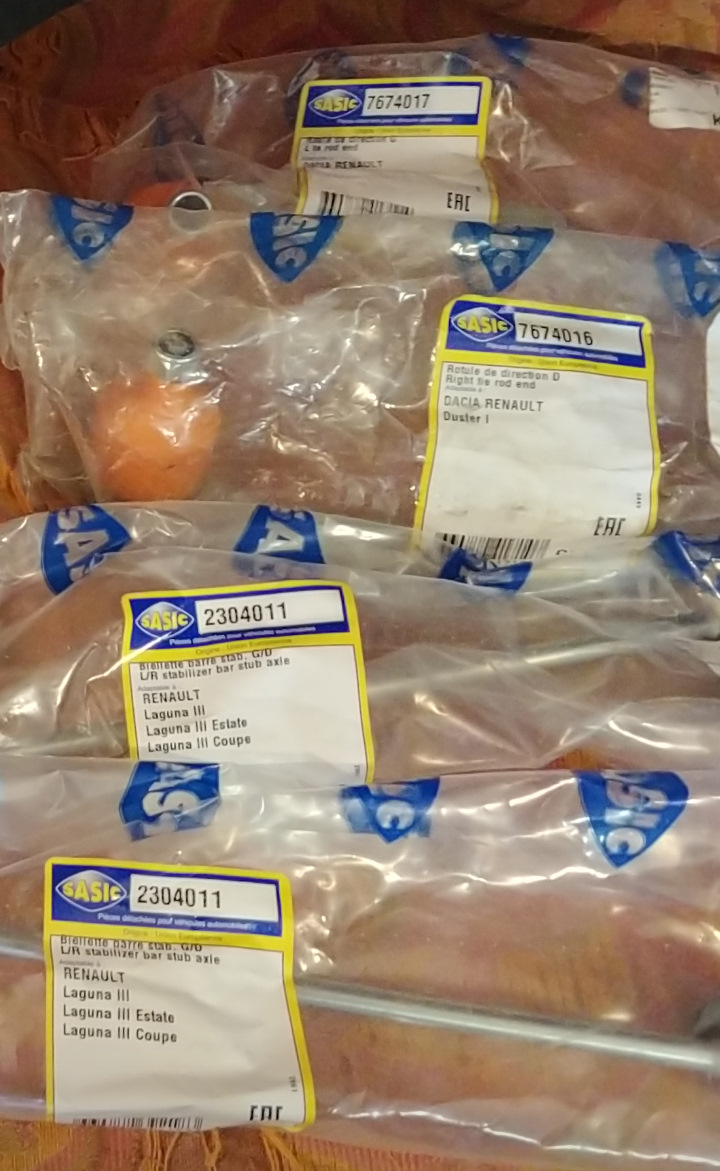 Замена стоек стабилизатора и рулевых наконечников. — Renault Duster (1G ...