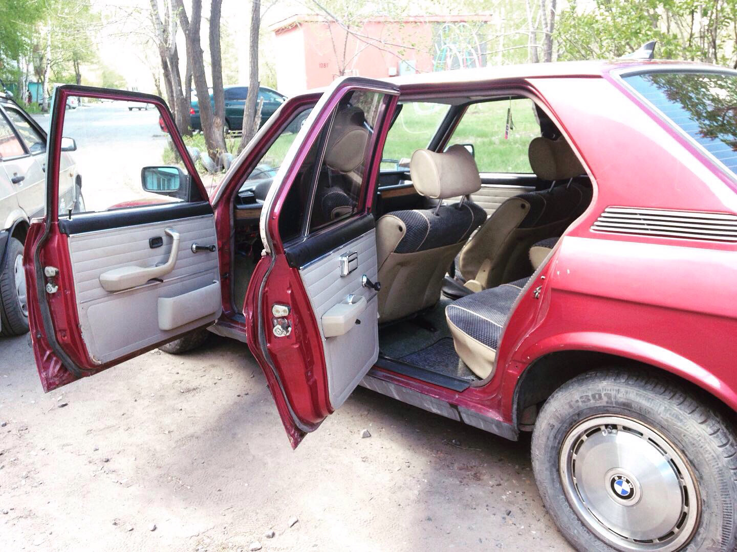 Inside me [UPD] — BMW 5 series (E12), 2 л, 1980 года | стайлинг | DRIVE2