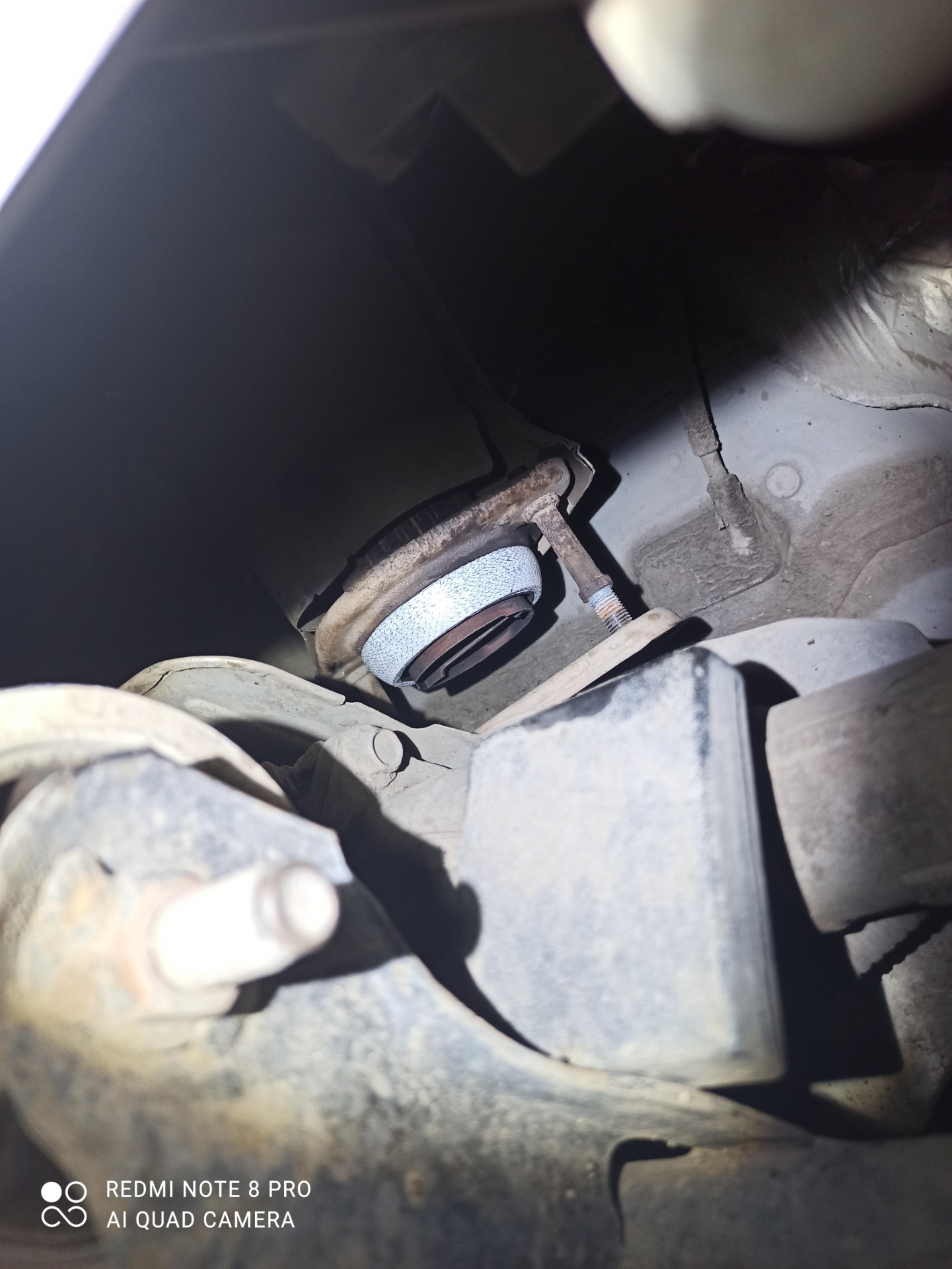 Замена кольца приемной трубы глушителя Мазда 6 — Mazda 6 (2G) GH, 2 л ...