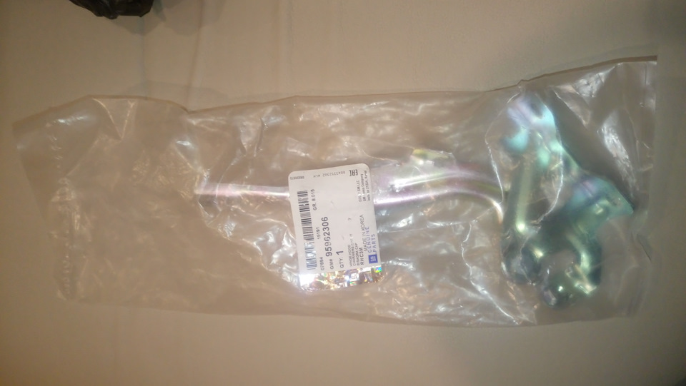 95962306 Петля капота r GM | Запчасти на DRIVE2