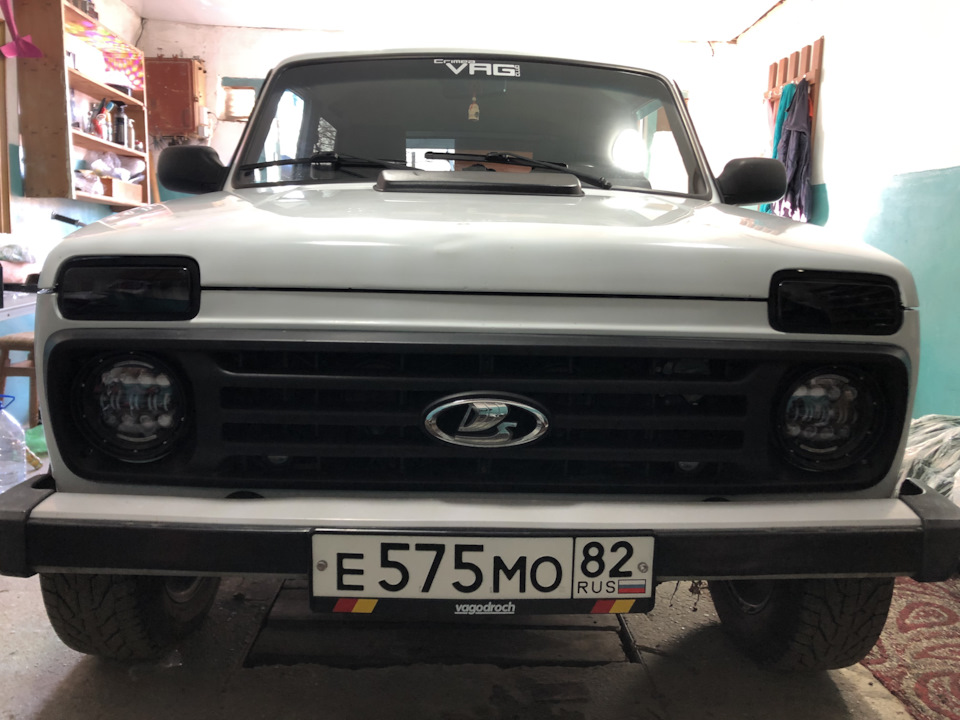 Установка лед надфарников и фар на ниву — Lada 4x4 3D, 1,7 л, 2013 года ...