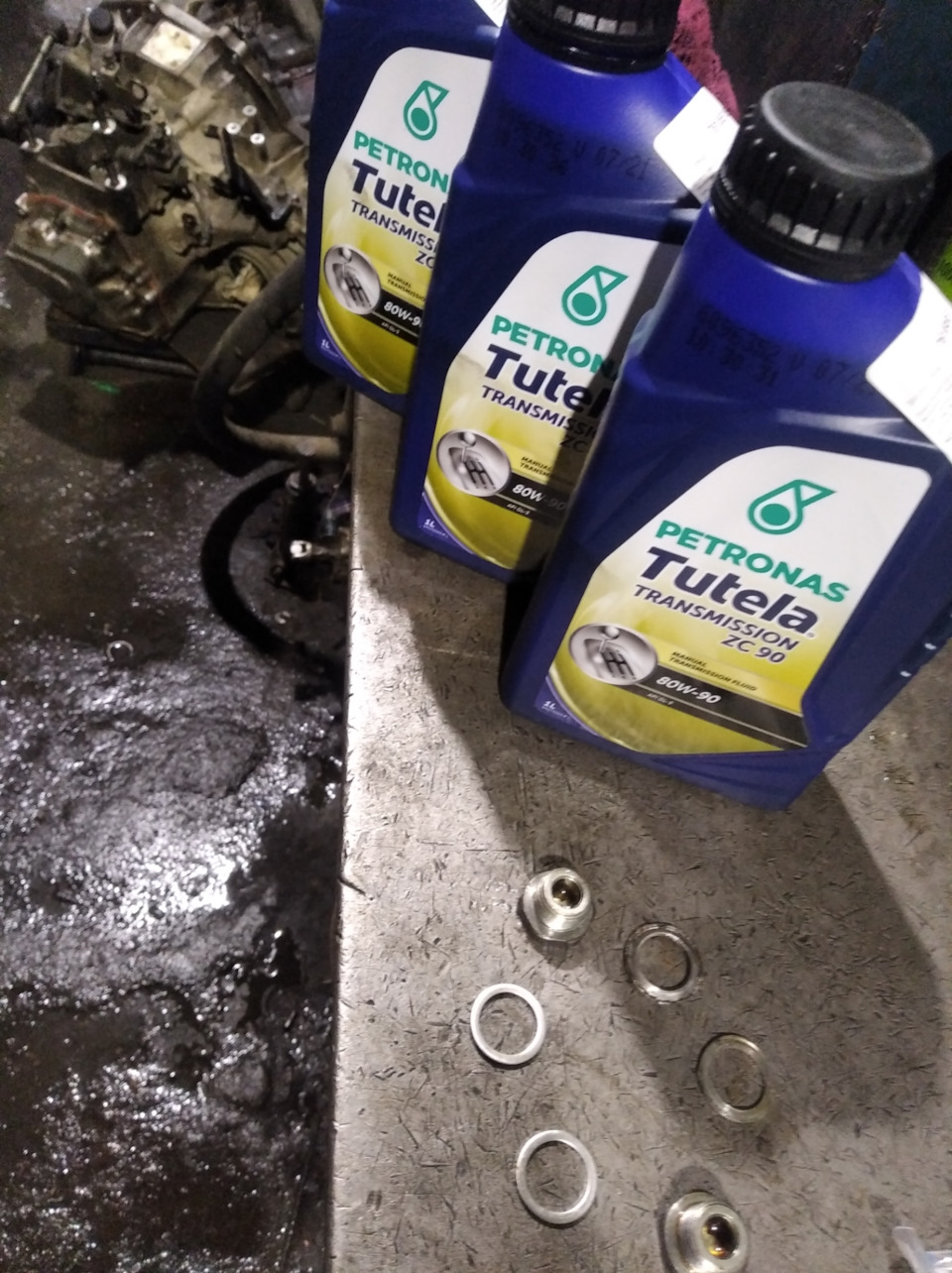 Замена сальников приводов кпп — Mitsubishi Lancer X, 2 л, 2008 года ...