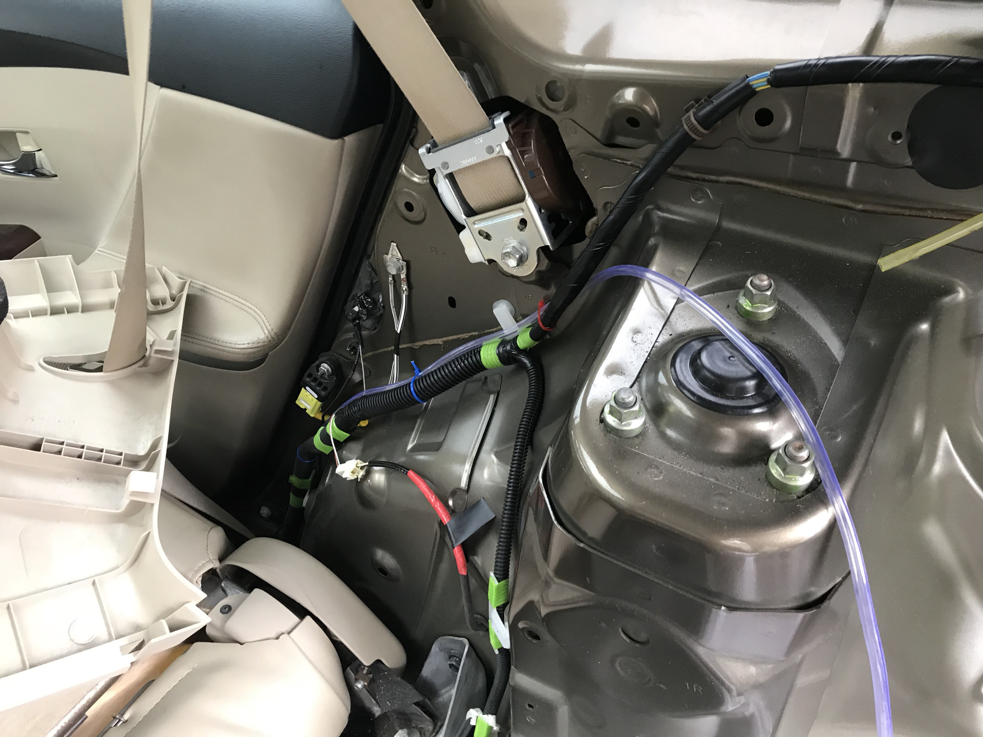 Омыватель камеры заднего вида — Toyota Venza (1G), 2,7 л, 2010 года ...