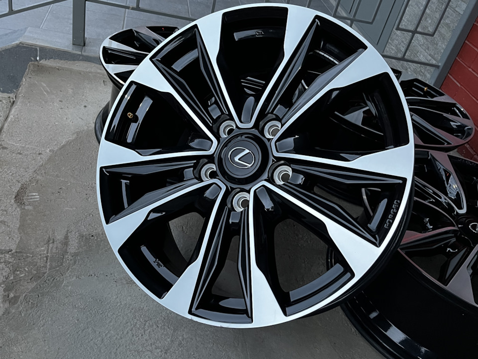 Кованые диски Лексус 8,5Jx21 ET54 5x150 на Lexus LX (4G), Lexus LX ...
