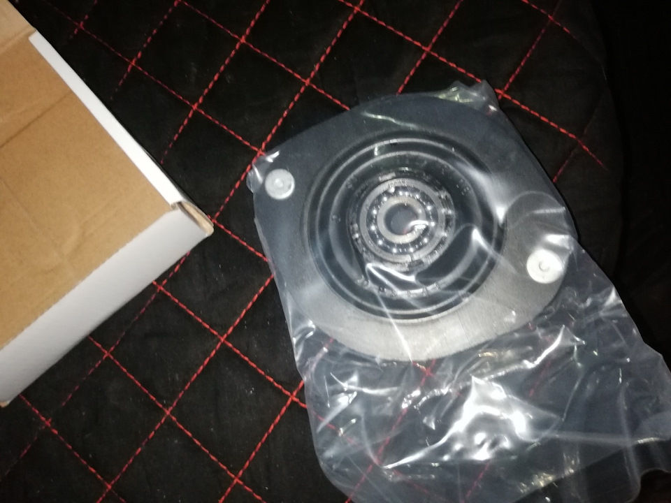 Замена ручейкового ремня навесного оборудования — Renault Symbol, 1,4 л ...