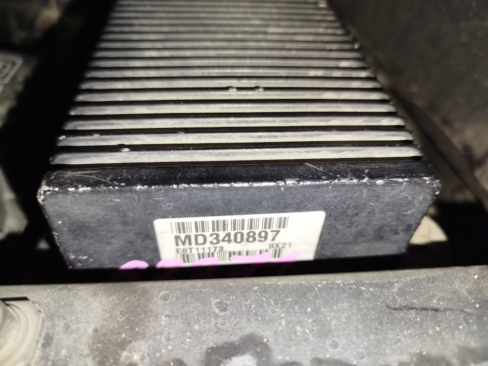 MD 340897 Блок управления форсунками mitsubishi RVR двигатель 4G 93 ...