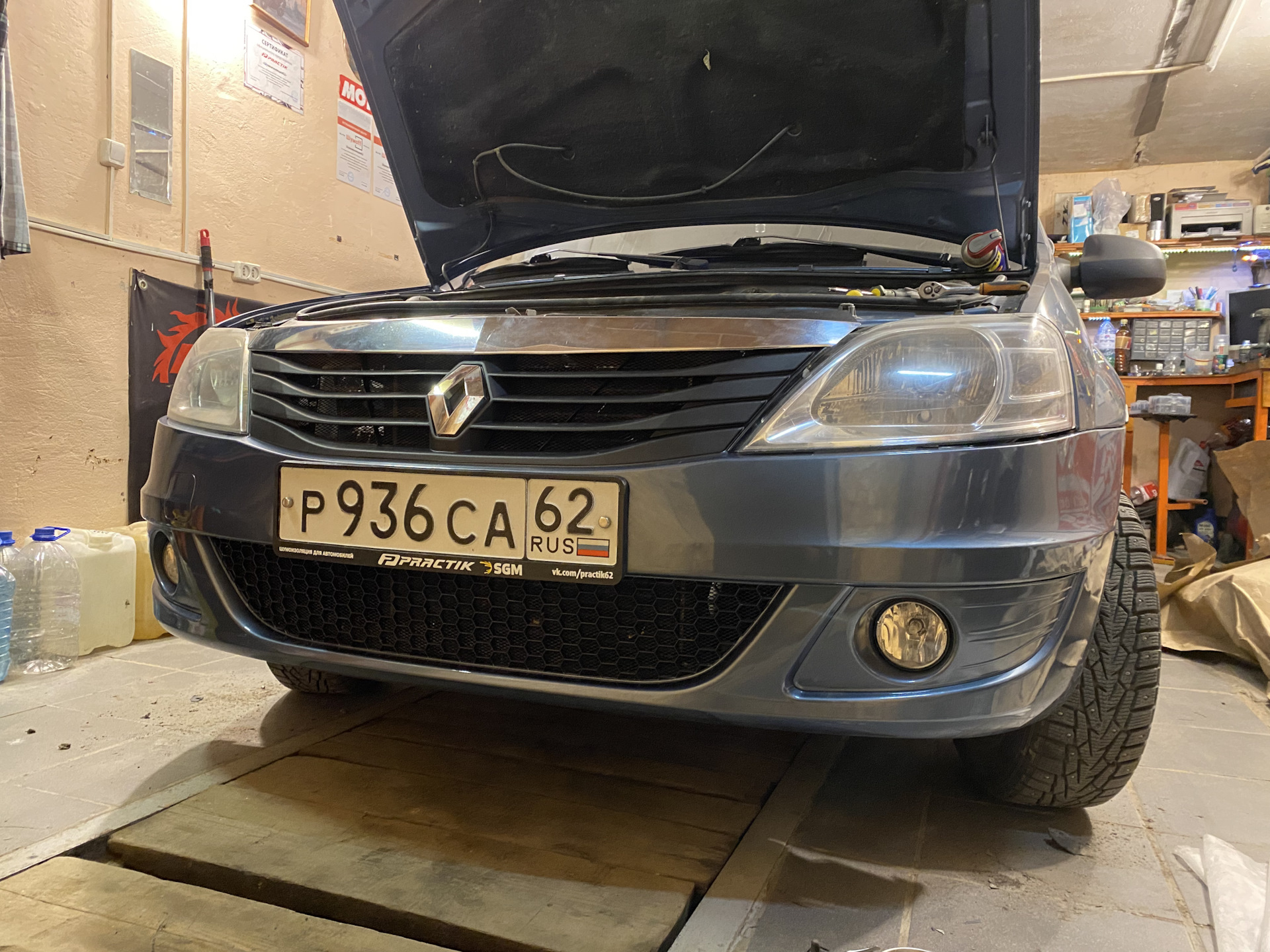 Новый передний бампер 2 — Renault Logan (1G), 1,6 л, 2011 года ...