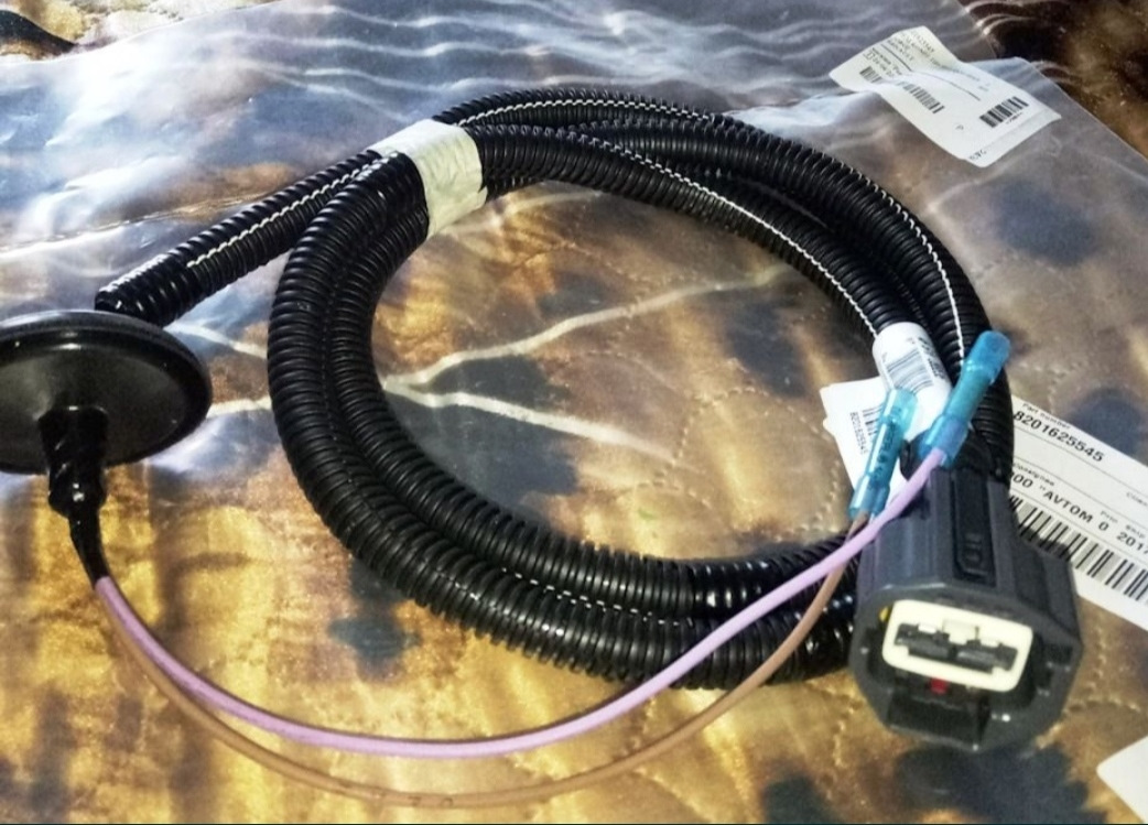 Електроручник, проблема с фишкой — Renault Megane III, 1,5 л, 2010 года ...