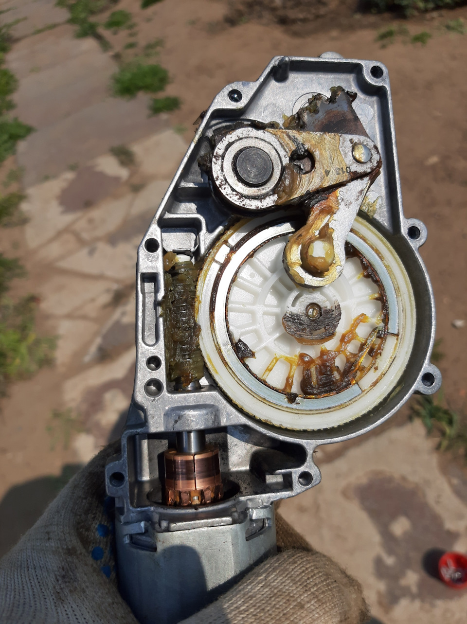 Сделал себе подарок 🎁 — Mercedes-Benz W123, 3 л, 1982 года | аксессуары ...