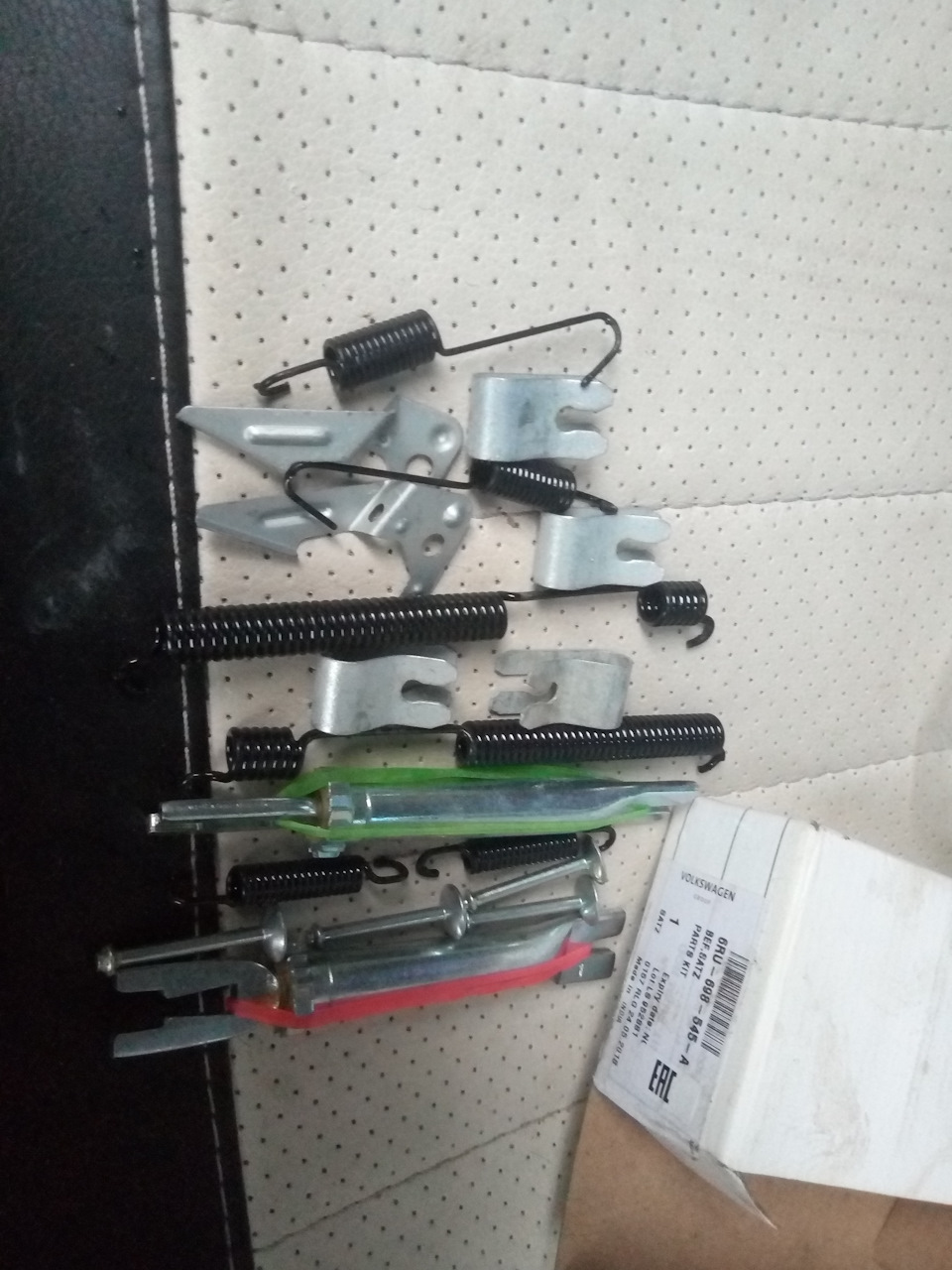 Не экономьте на тормозах или покраска задних барабанов (клубничка и ...